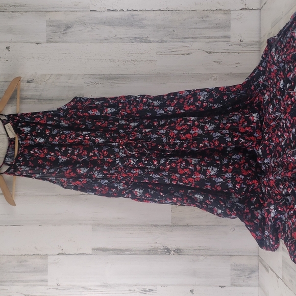 Universal Thread | Dresses | Universal Thread Black Red Floral Halter ...